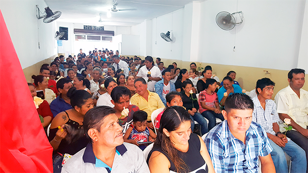 Millares de personas clamando en Viernes Santo - Universal Ecuador ...